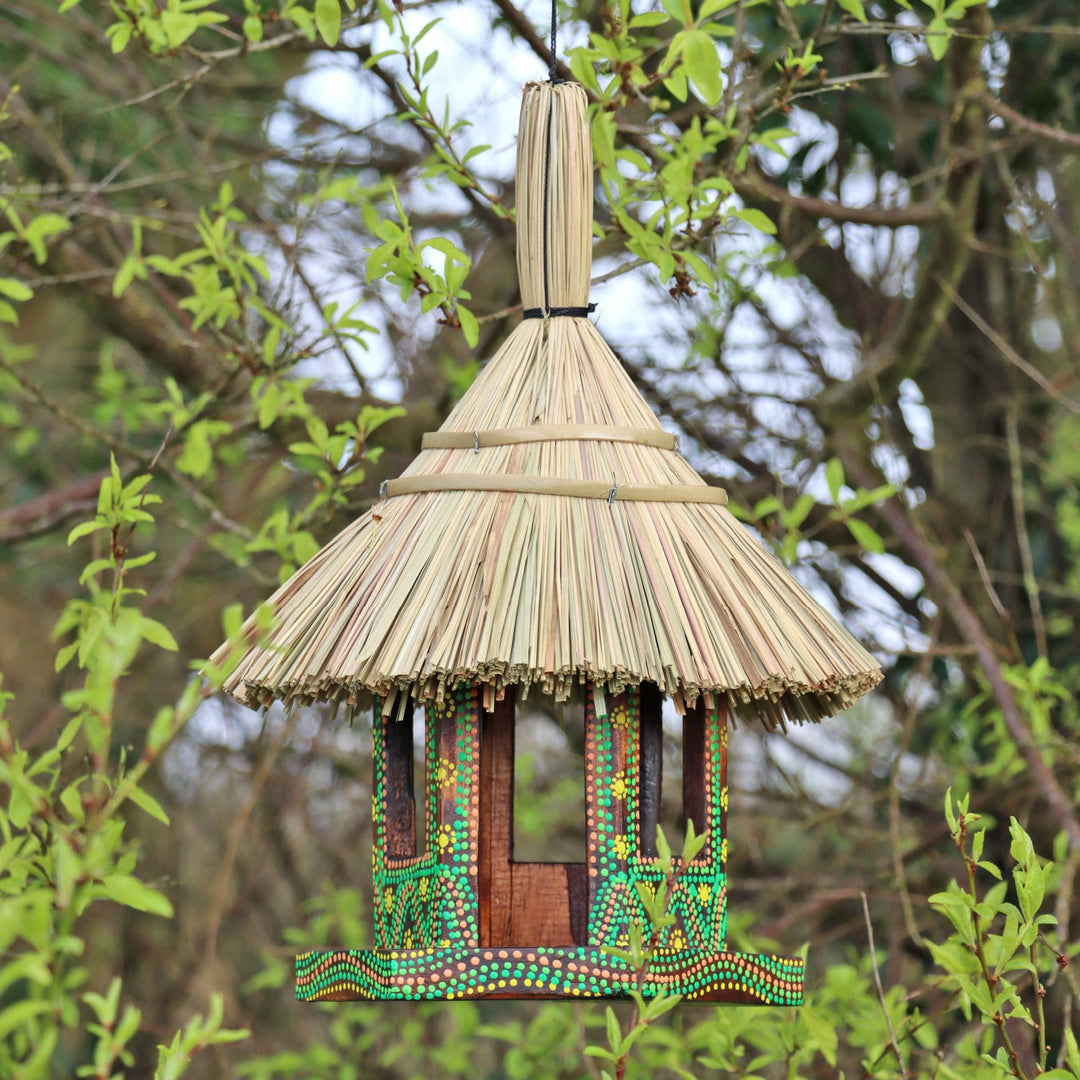 Artisan Hexagonal Thatched Bird Table – Green – Stealth Birding Limited